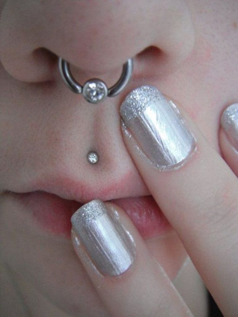 75+ Medusa Piercing Ideas: Pain & Healing Time (& Everything You Need ...
