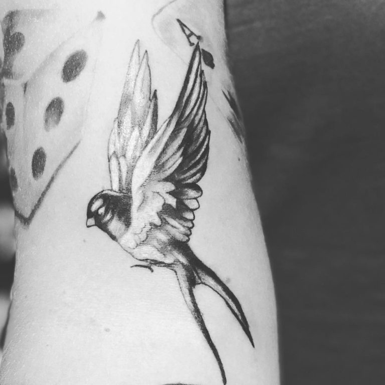 125+ Swallow Tattoos Ideas to Show You More Sensitive Side - Wild ...