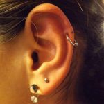 75 Helix Piercing Ideas That Look Great + Pain, Aftercare & Things To ...